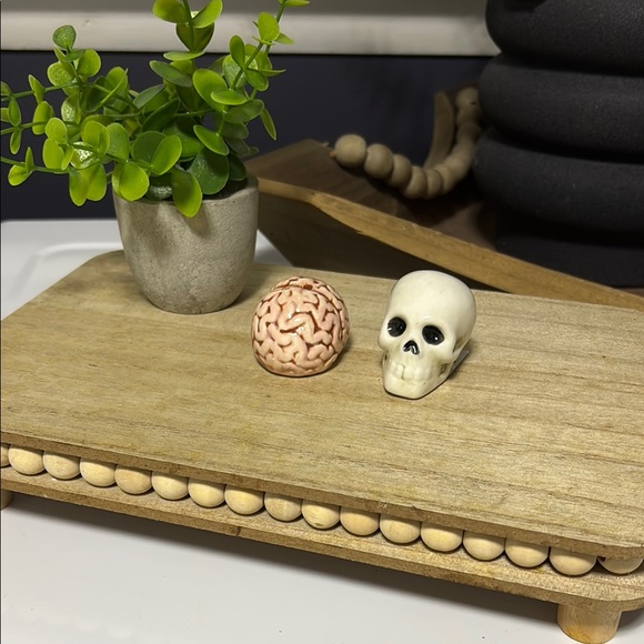 Cracker Barrel | Holiday | Cracker Barrel Skull Mini Salt Shaker And ...
